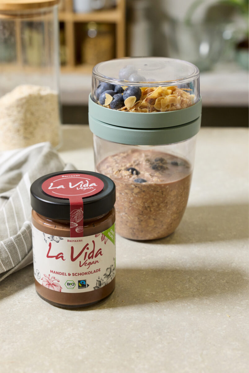 Blaubeer- Mandel Overnight Oats – La Vida Vegan
